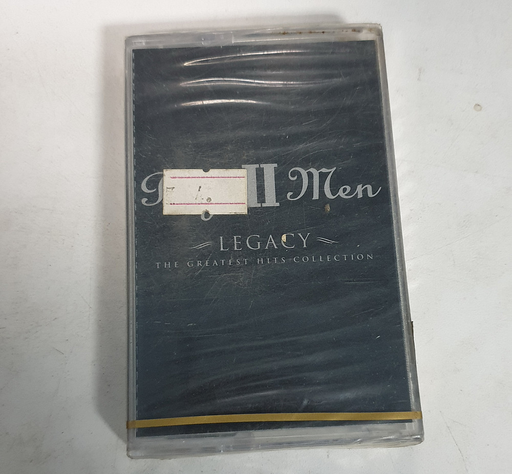 BOYZ II MEN Legacy - The Greatest Hits Collection MC cassette ...