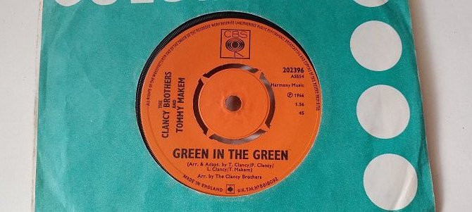 The Clancy Brothers and Tommy Makem Green in the green-Isn t it grand ...